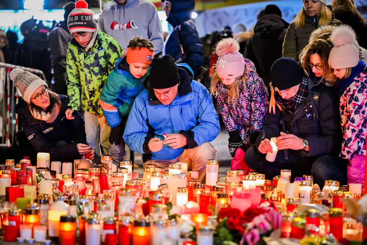 Drei Bundesräte an Gedenkfeier ++ Nationale Politiker stellen ...