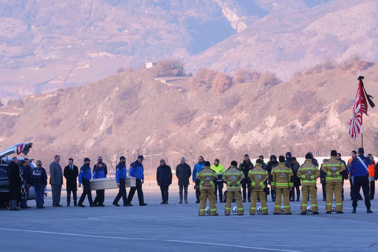 Drei Bundesräte an Gedenkfeier ++ Nationale Politiker stellen ...