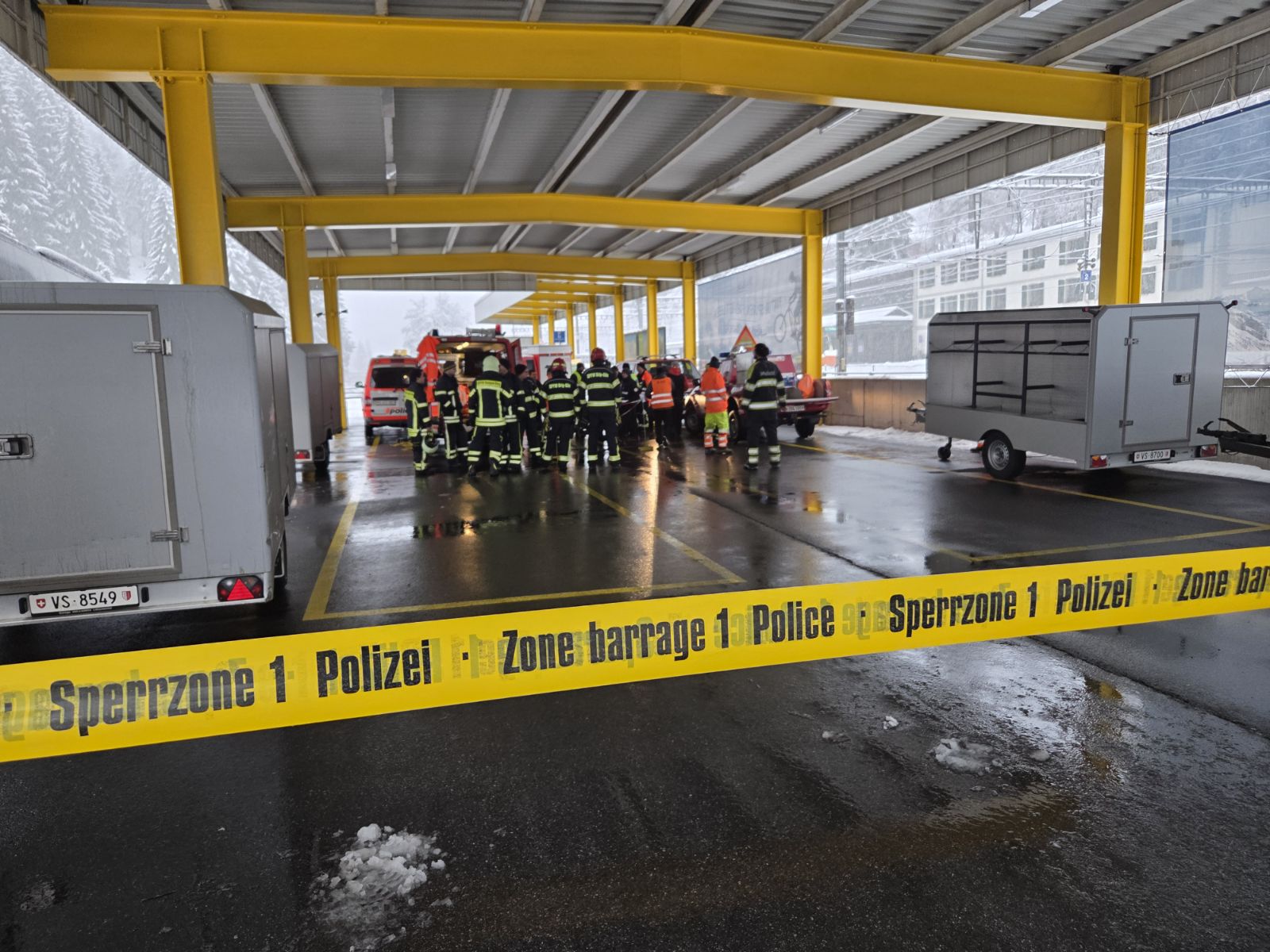 Train derails between Goppenstein and Hohtenn – injuries suspected, 30 ...