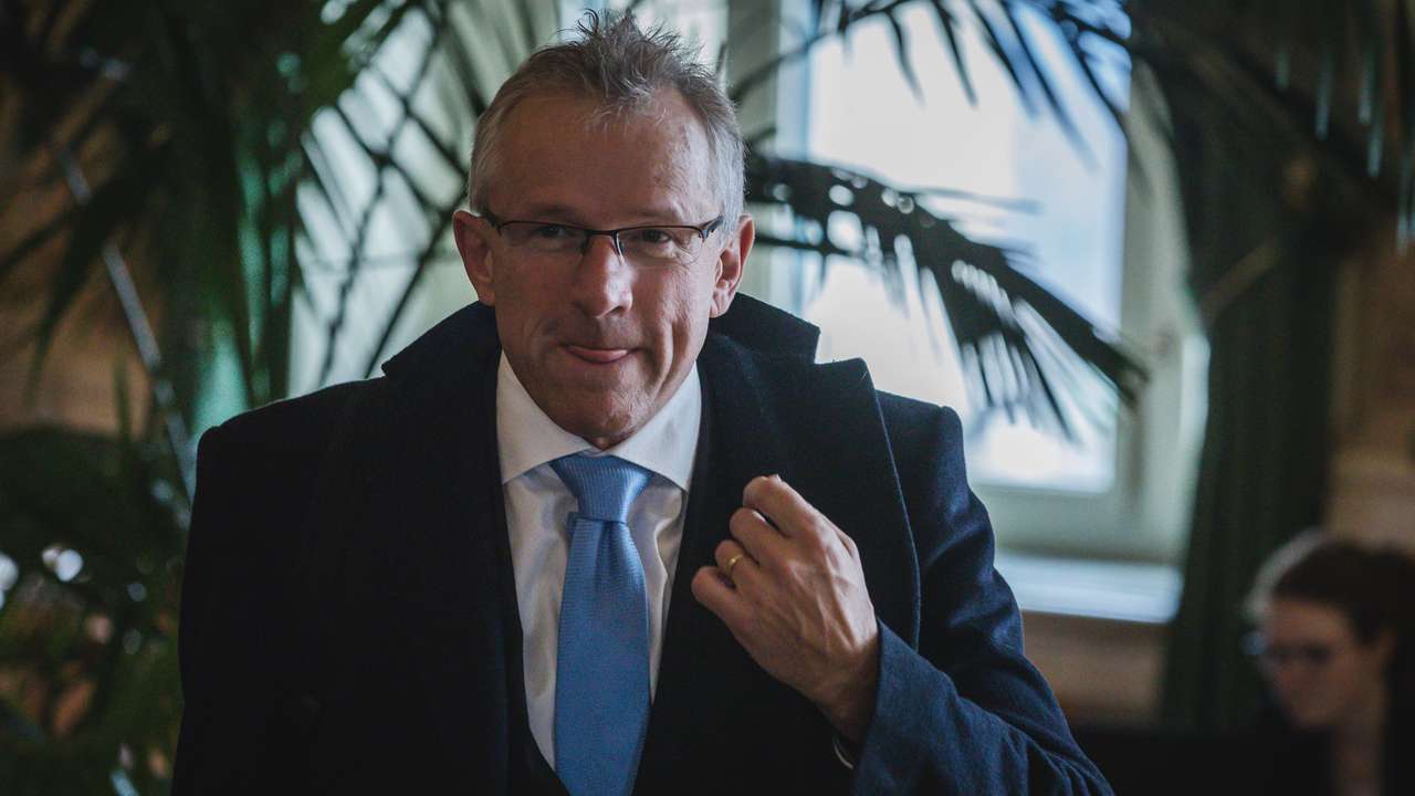 Keine Importbremse für ausländischen Wein – Walliser Mitte-Nationalrat ...